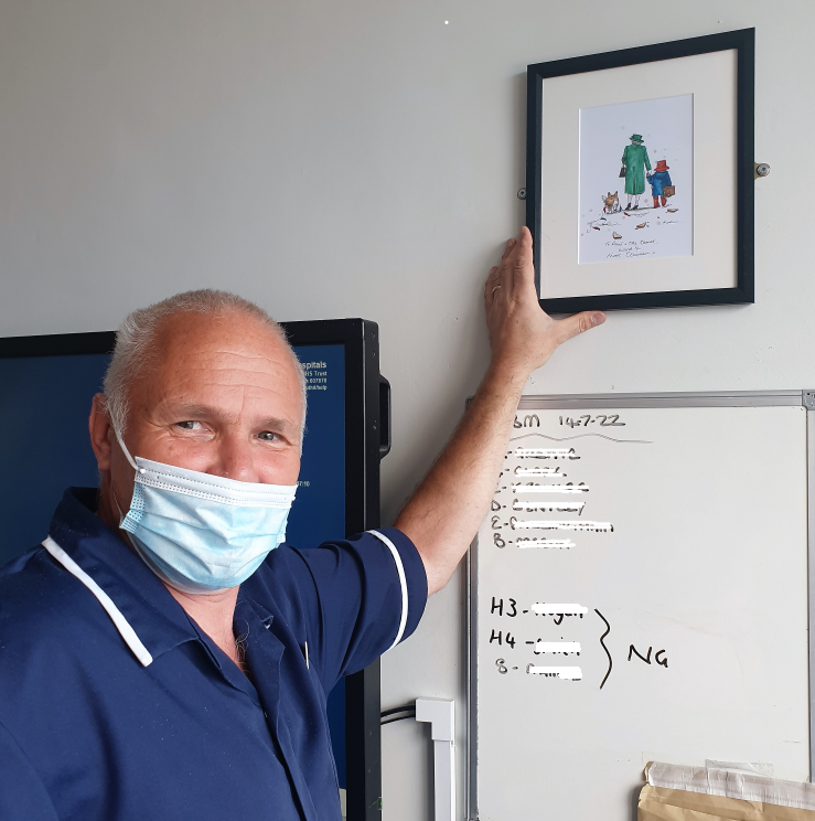 A royal thank you for neurosurgical staff | Hull University Teaching ...