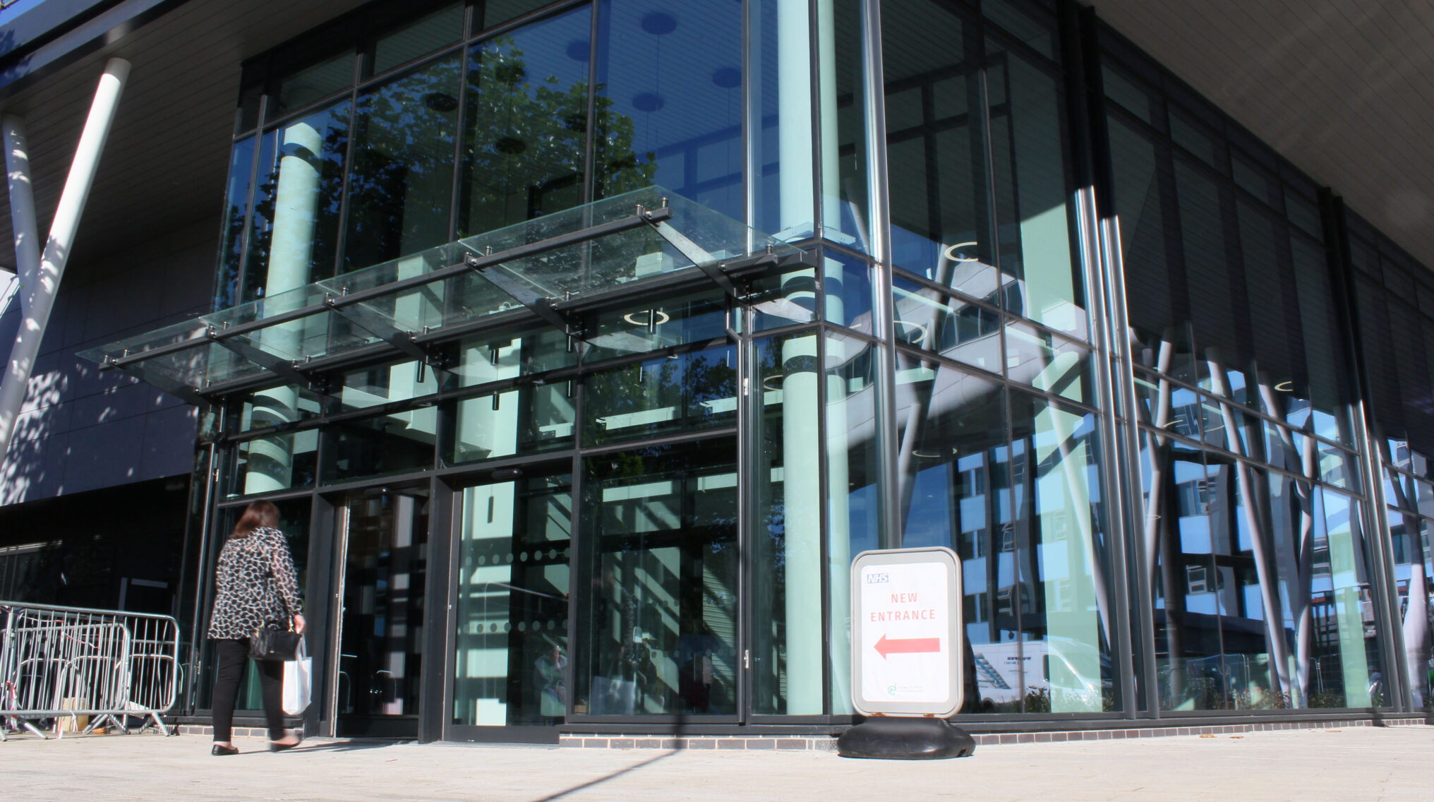 New front entrance to Hull Royal Infirmary nears completion | Hull ...